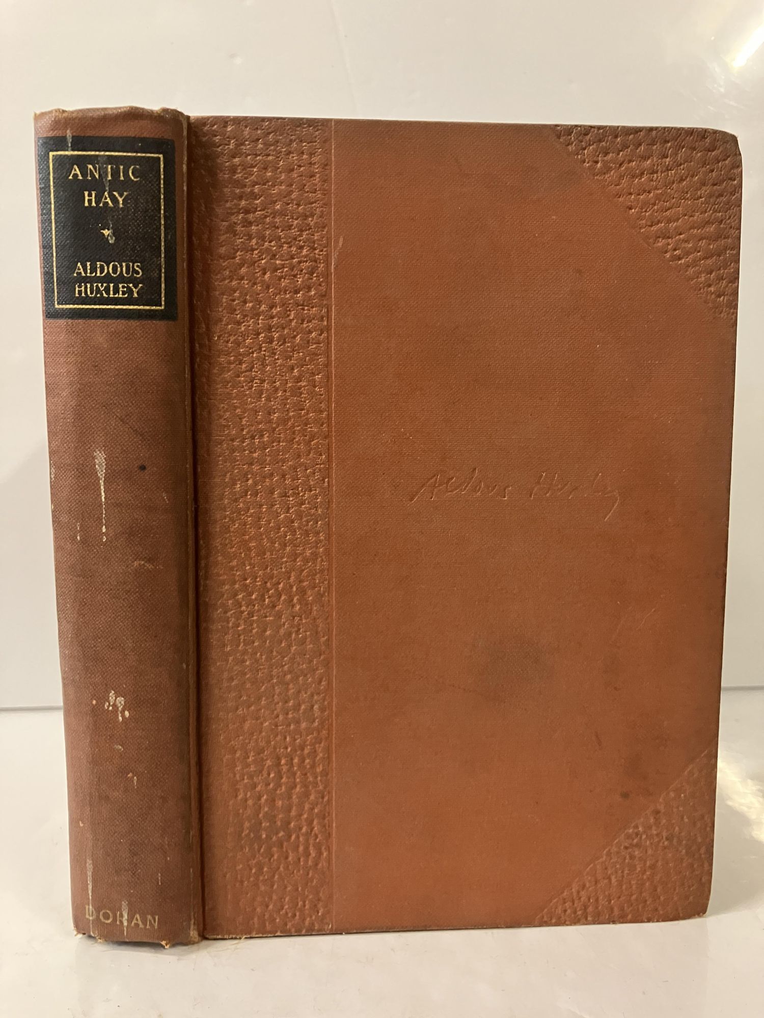 Antic Hay | Aldous Huxley